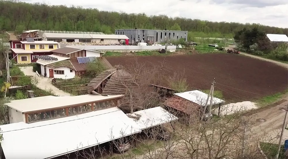 VIDEO: FERMA ECOLOGICĂ - recomandări de planificare şi proiectare